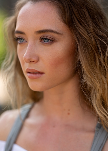 Ella S Models Plus